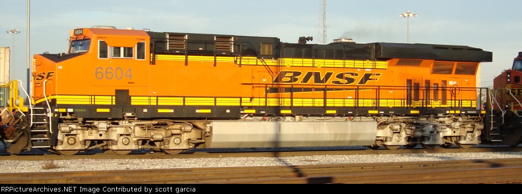 BNSF 6604